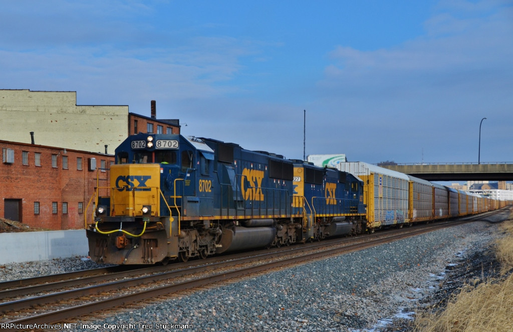 CSX 8702